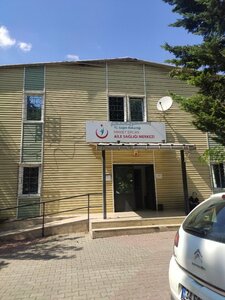 Hikmet Ercan Aile Sağlığı Merkezi (Zuhuratbaba Mah., Zuhuratbaba Cad., No:2, Bakırköy, İstanbul), tıp merkezleri ve klinikler  İstanbul'dan