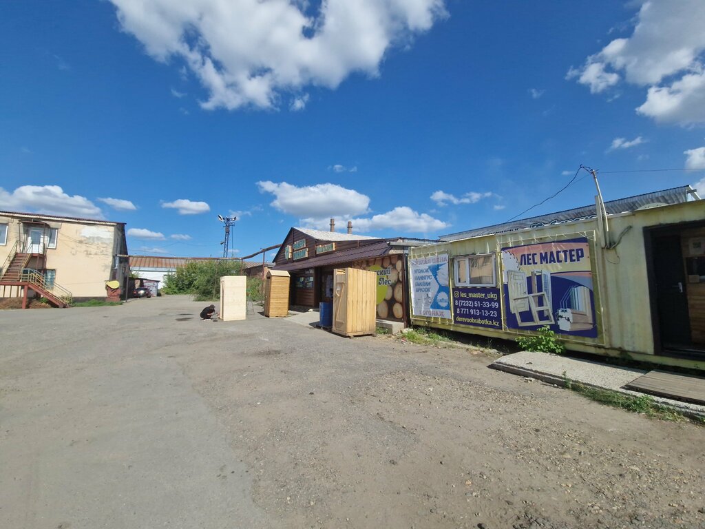 Kontrplak Fanera Monolit, Öskemen (Ust‑Kamenogorsk), foto