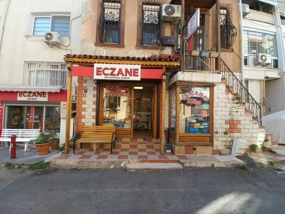 Eczaneler Mithatpaşa Doruk Eczanesi, İzmir, foto