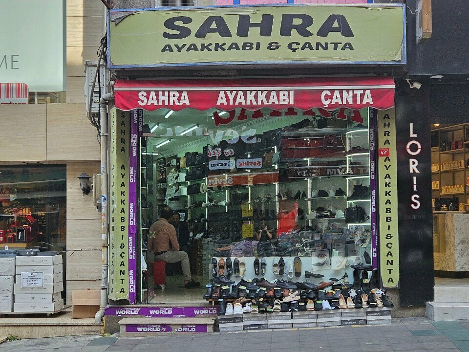 Ayakkabı mağazaları Sahra Ayakkabı & Çanta, İstanbul, foto
