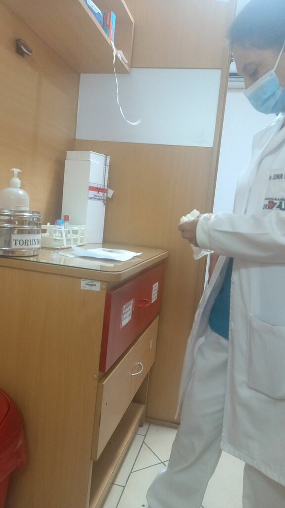 Tıbbi laboratuvarlar Dr. Zuna laboratory, Santa‑Krus, foto