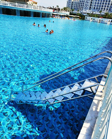 Havuz ve su parkı inşaatı ve ekipmanları Cometepool, İzmir, foto