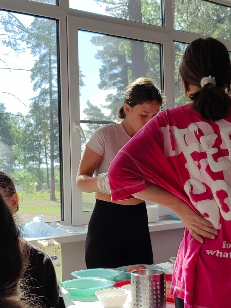 Kantin, yemekhane ДОЛ Алые паруса, столовая, Saint‑Petersburg ve Leningradskaya oblastı, foto