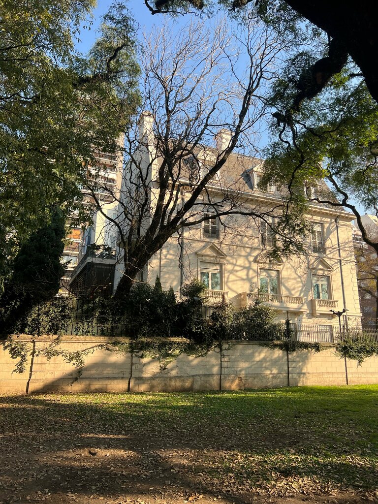 Büyükelçilikler ve konsolosluklar Embajada Británica, Buenos Aires, foto