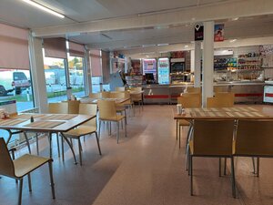 Экспресс (Yamalo-Nenets Autonomous Area, gorodskoy okrug Muravlenko), kafe  Muravlenko'dan
