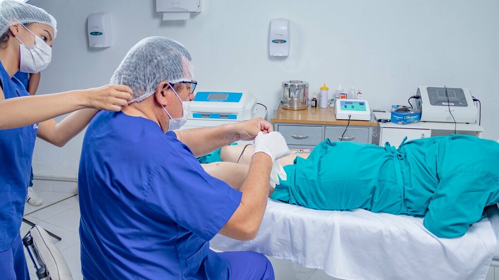 Tıp merkezleri ve klinikler Varicenter - Sucursal Clínica Bolivia, El Alto, foto