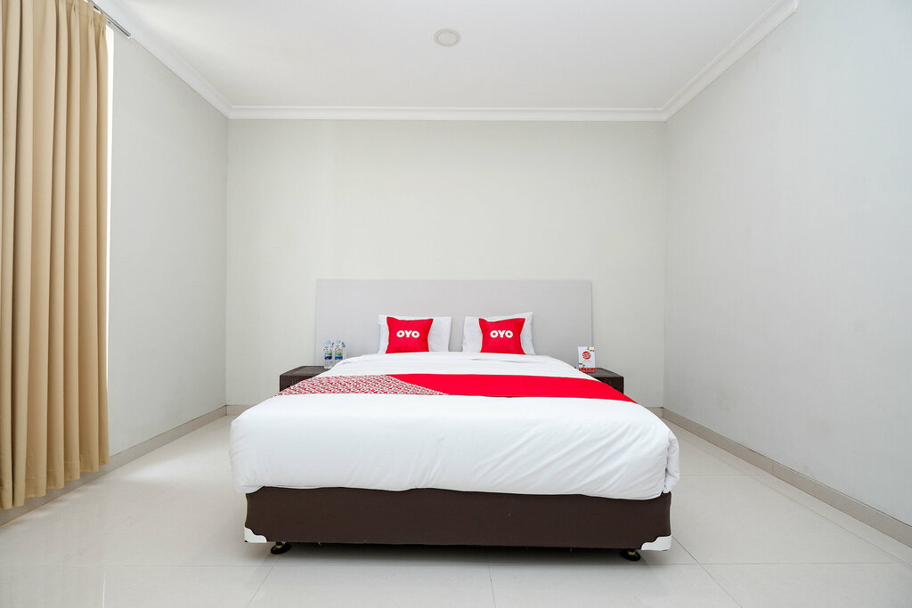 Otel Oyo 2133 Pintu Naga, Semarang, foto