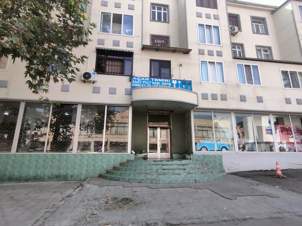 Anahtar ve kapı üreticileri Açar Təmiri, Gence, foto