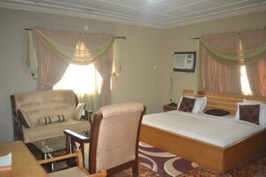 Sena Hotel (Lagos), otel  Lagos'tan