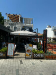 Books and Coffee Marmaris (Muğla, Marmaris, Tepe Mah., Barbaros Cad., 205), kahve dükkanları  Marmaris'ten