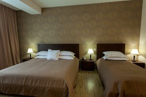 Hotel and SPA Crystal (Sh-75), otel