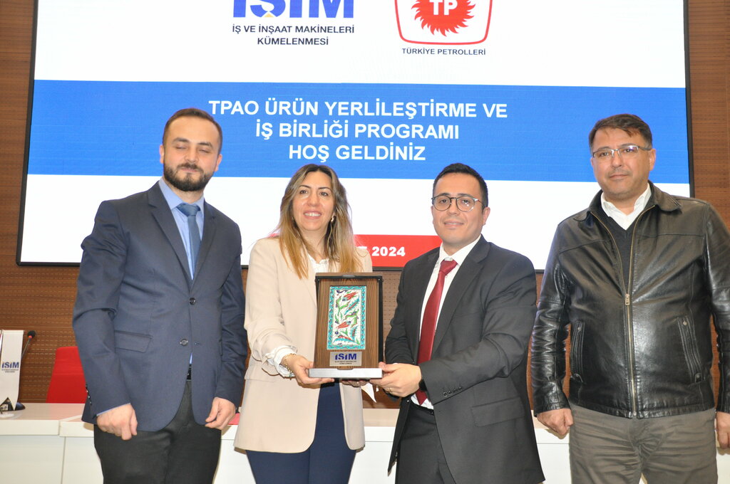 Otomobil parçaları imalatı Varsan İş Makinaları, Ankara, foto