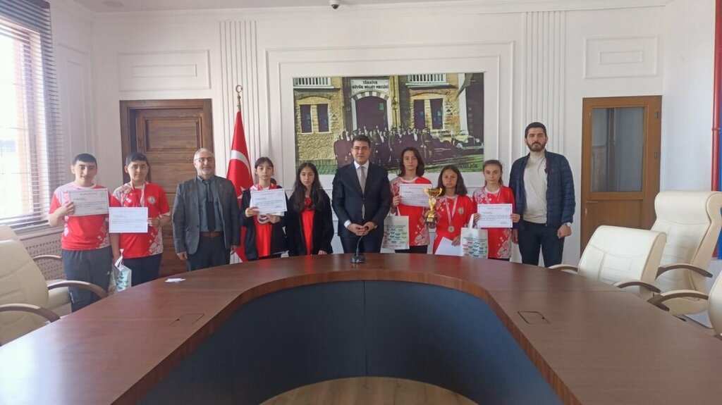 Ortaokul Bozat Yatılı Bölge Ortaokulu, Giresun, foto