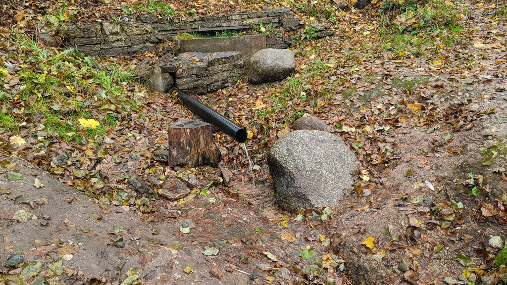 Tulumba Standpipe, Pskov, foto