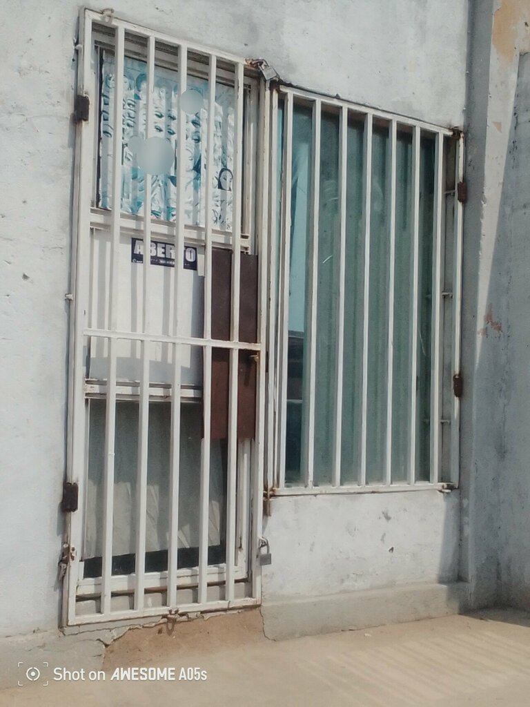 Manikür-pedikür Salão de Beleza, Loanda, foto
