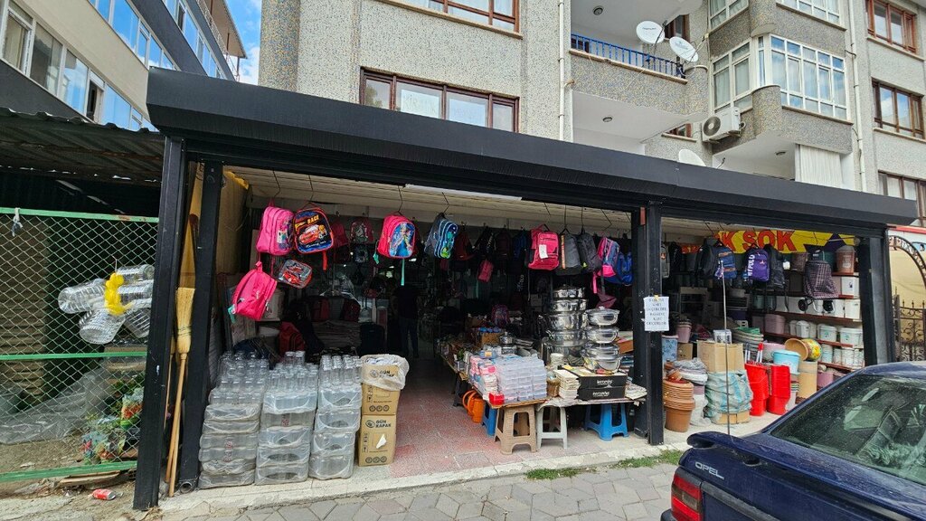 Ucuzluk mağazası Çarşı, Ankara, foto