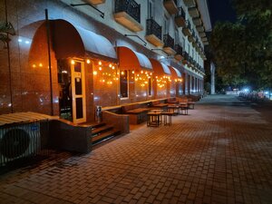 The Bar (Buyuk Turon Street No:56), bar  Taşkent'ten