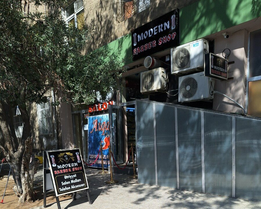 Berberler Modern Barbershop, Bakü, foto