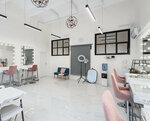 Brow&hair (Pyatnitskaya Street No:71/5с2), stil uzmanı, makyöz  Moskova'dan