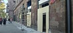 Sari tax (Mashtots Avenue No:24), market  Erivan'dan