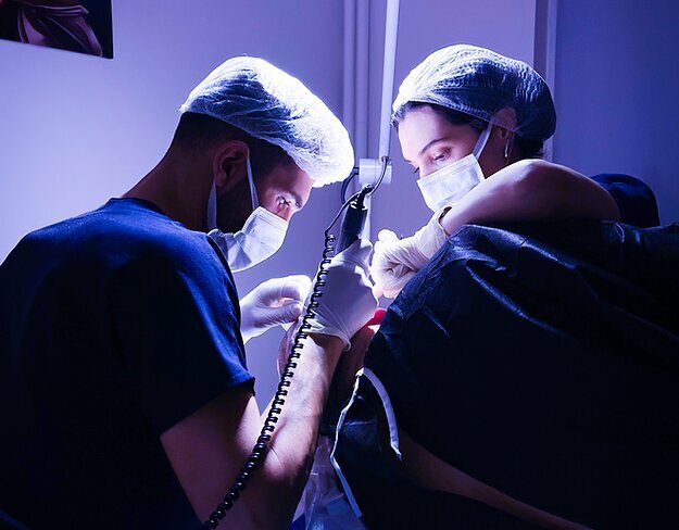 Tıp merkezleri ve klinikler Hair of Europa, İstanbul, foto