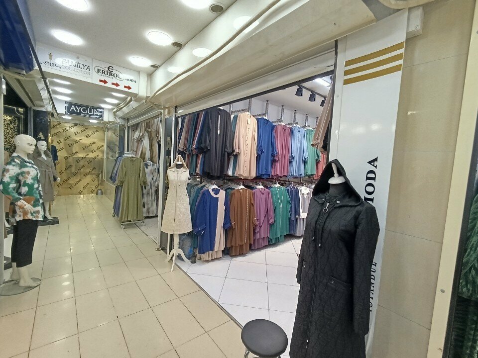 Giyim mağazası Eribol Moda, İstanbul, foto