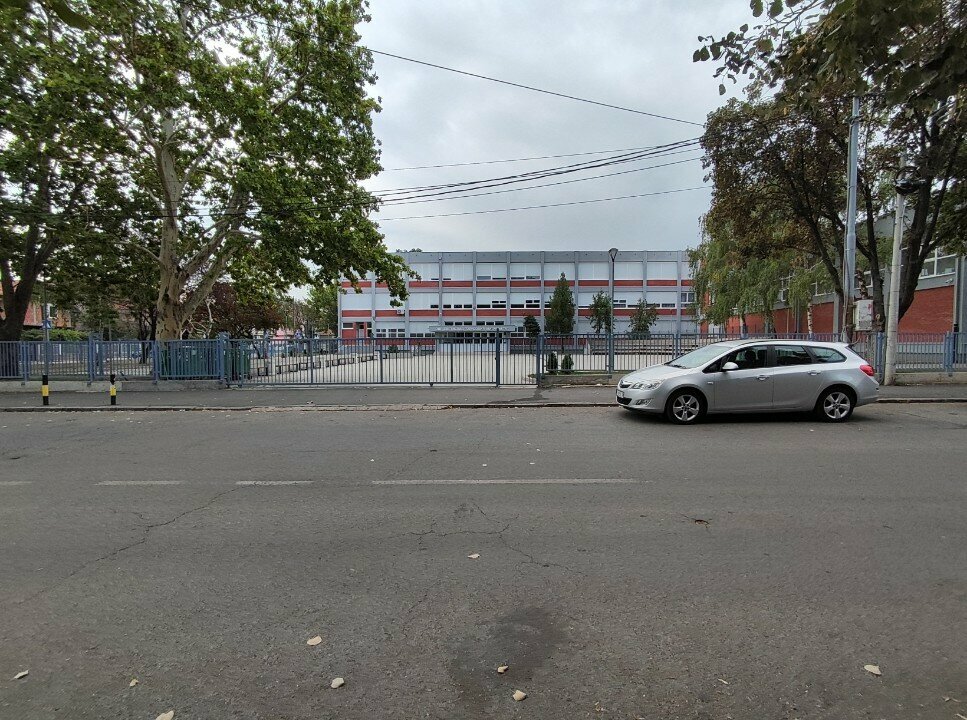 i̇lkokul Основна школа Светислав Голубовић Митраљета, Belgrad, foto