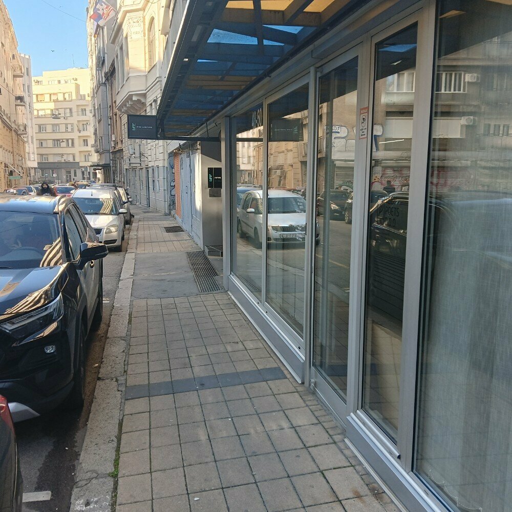 i̇laç firmaları Azeco, Belgrad, foto