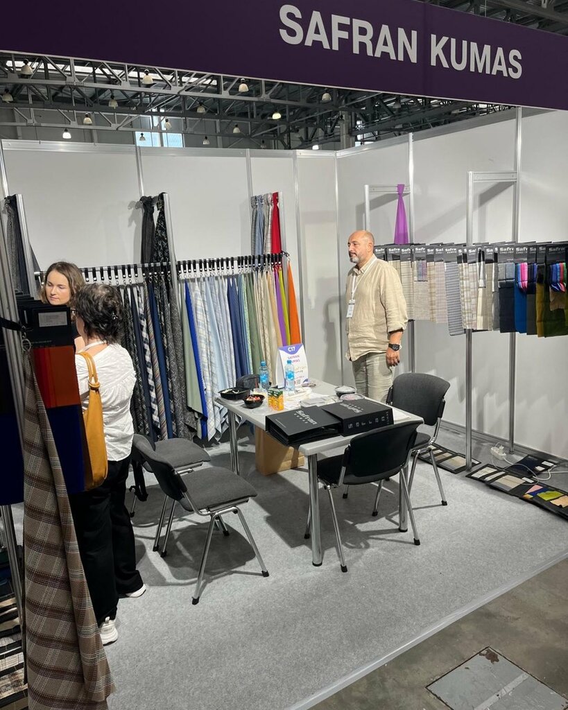 Mefruşat Safran Kumaş, İstanbul, foto