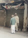 Paal paper shop (Province of Punjab, Lahore, Anarkali, Paisa Akhbar Street), baskıda kullanılan materyaller  Lahor'dan