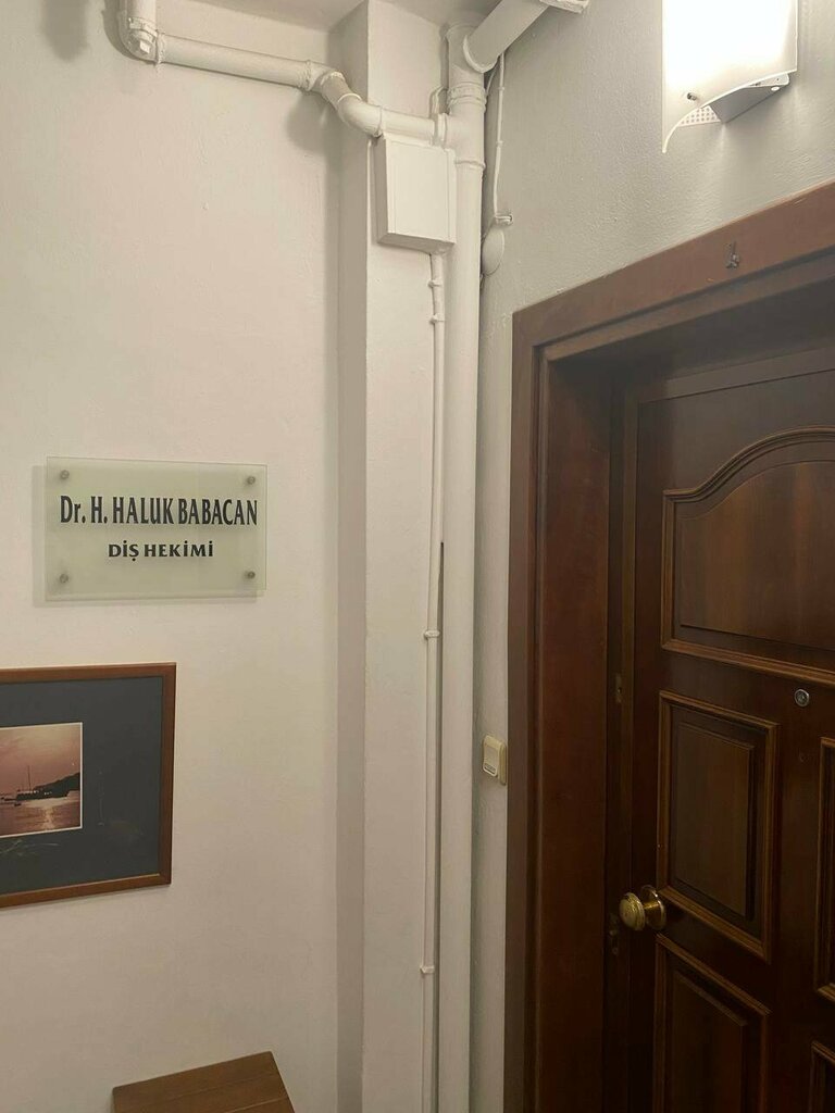 Özel muayenehaneler Diş Hekimi H. Haluk Babacan, İstanbul, foto