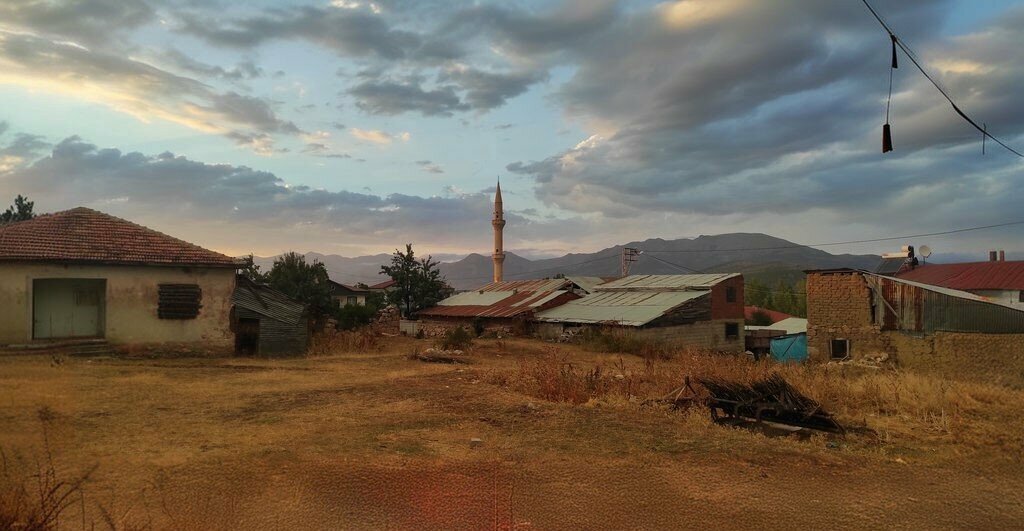 Muhtarlıklar Kavakpınarı Köy Muhtarlığı, Şiran, foto