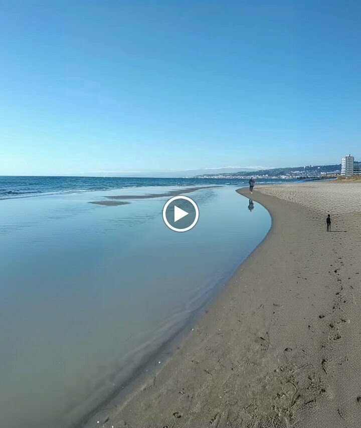Yüzme havuzları Kaşüstü Belediye Aile Plajı, Yomra, foto