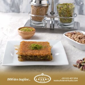Pasta, şekerleme ve tatlı Künefeci Levent Usta, Diyarbakır, foto