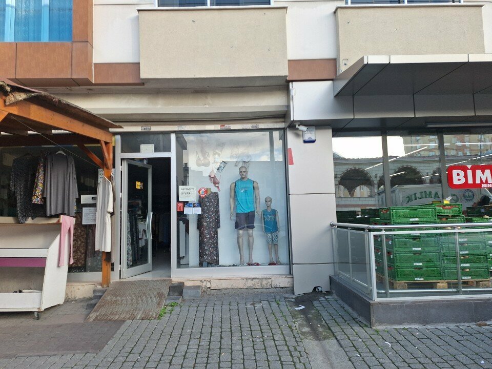 Giyim mağazası Zülal Yapı, İstanbul, foto