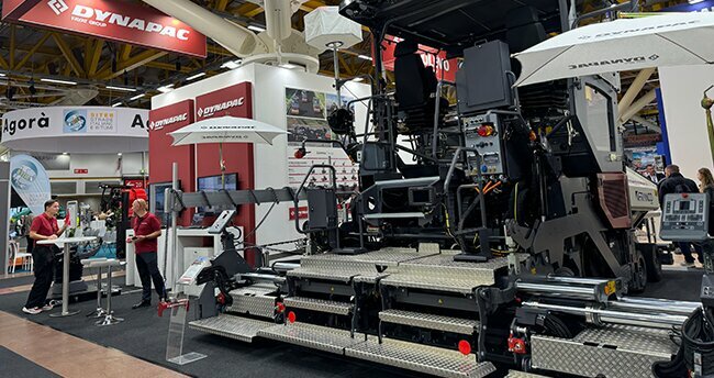 Sanayi ekipmanları firmaları Dynapac Mea, Dubai, foto