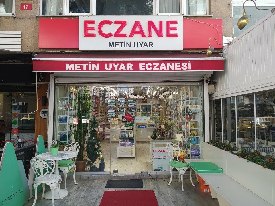 Eczaneler Metin Uyar Eczanesi, İstanbul, foto