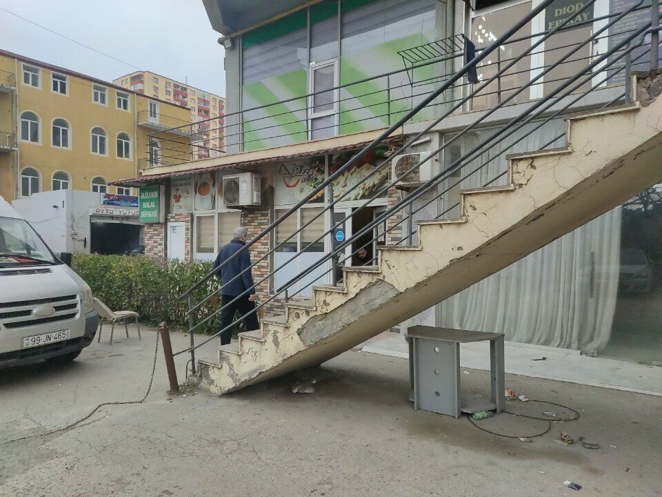 Kafe Pizza Azzo, Bakü, foto