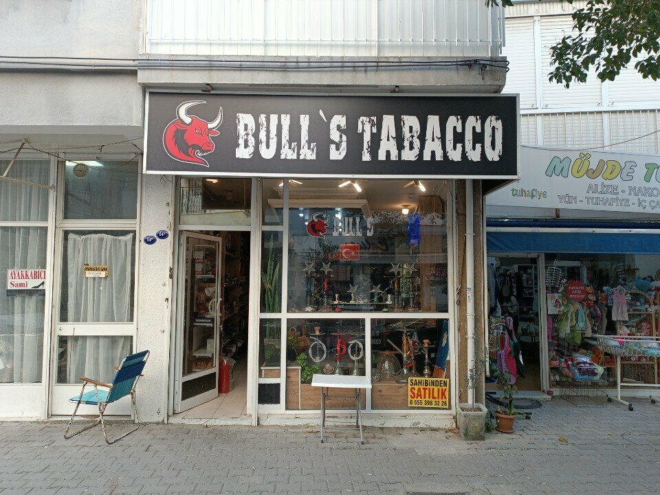 Tütün, sigara mağazaları Bulls Tobacco, İzmir, foto