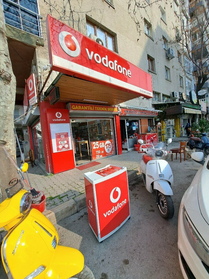 GSM operatörleri Vodafone Elçiler İletişim, İzmir, foto