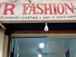 R fashion (Badar Comm. 3rd Street No:7C), terziler  Karaçi'den