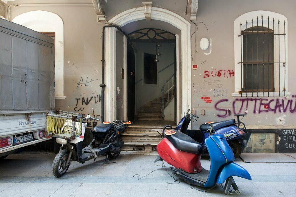 Sergi salonları, galeriler Oj, İstanbul, foto
