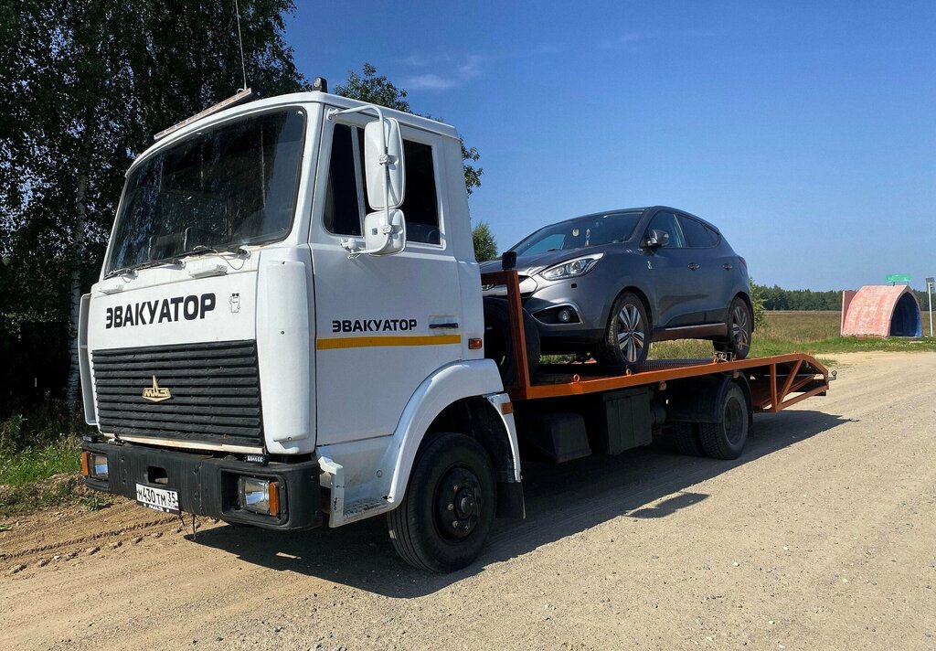 Çekici hizmeti Эвакуатор эвакуация автомобилей поселок Кадуй, Vologodskaya oblastı, foto