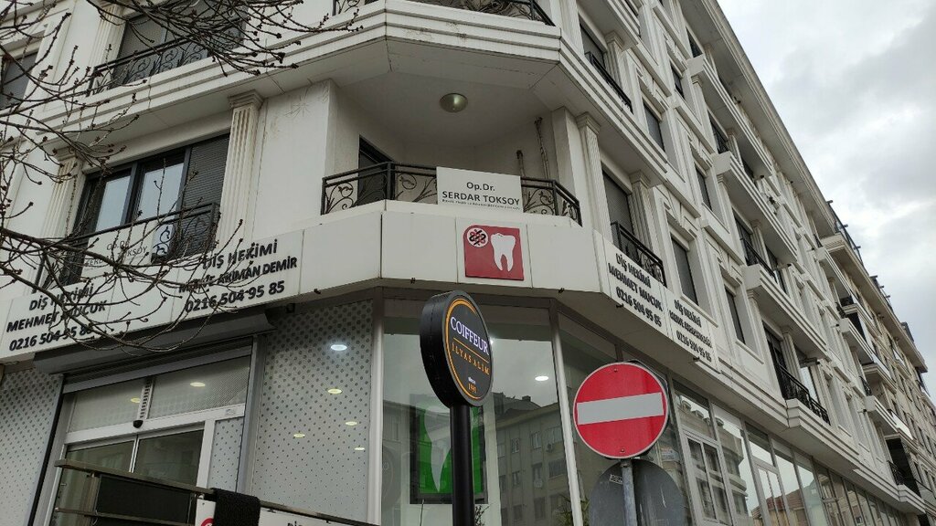 Özel ağız ve diş sağlığı klinikleri ve muayenehaneleri Diş Hekimi Mehmet Mucuk, İstanbul, foto