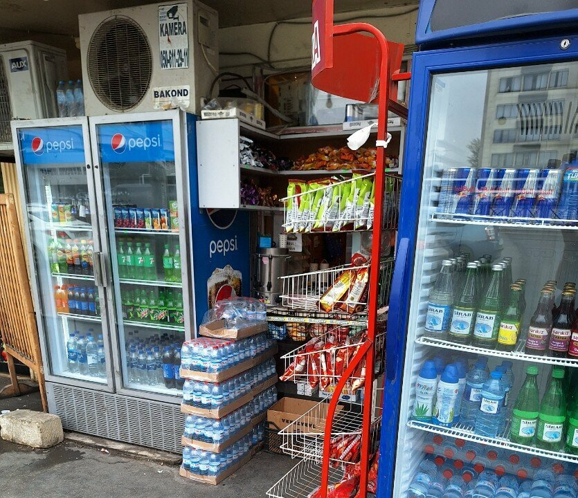 Gazete bayi Kiosk, Bakü, foto