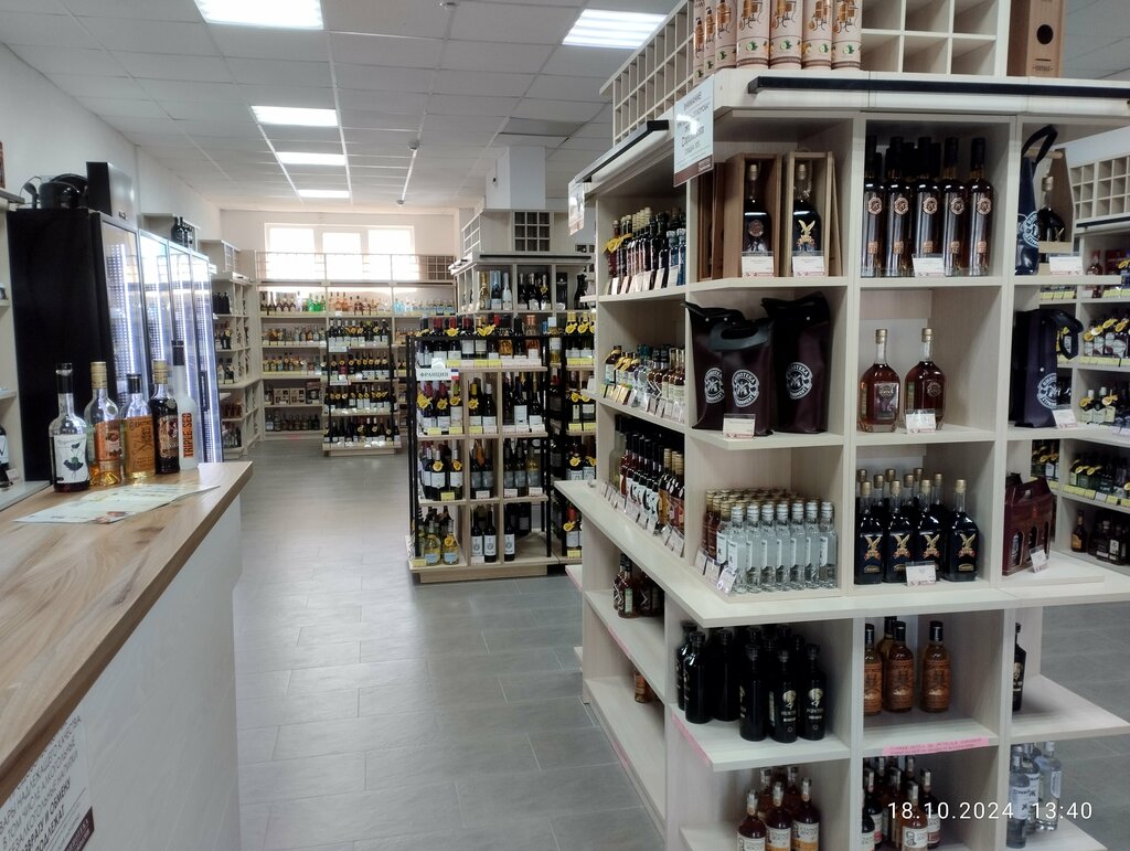 Alkollü içecekler Винотека Стрижамент, Gelencik, foto