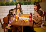 Kurochka Ryadom (Karla Marksa Avenue No:24), fast food  Omsk'tan