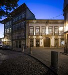 Casa do Juncal (Rua Doutor Avelino Germano No:56), daireler