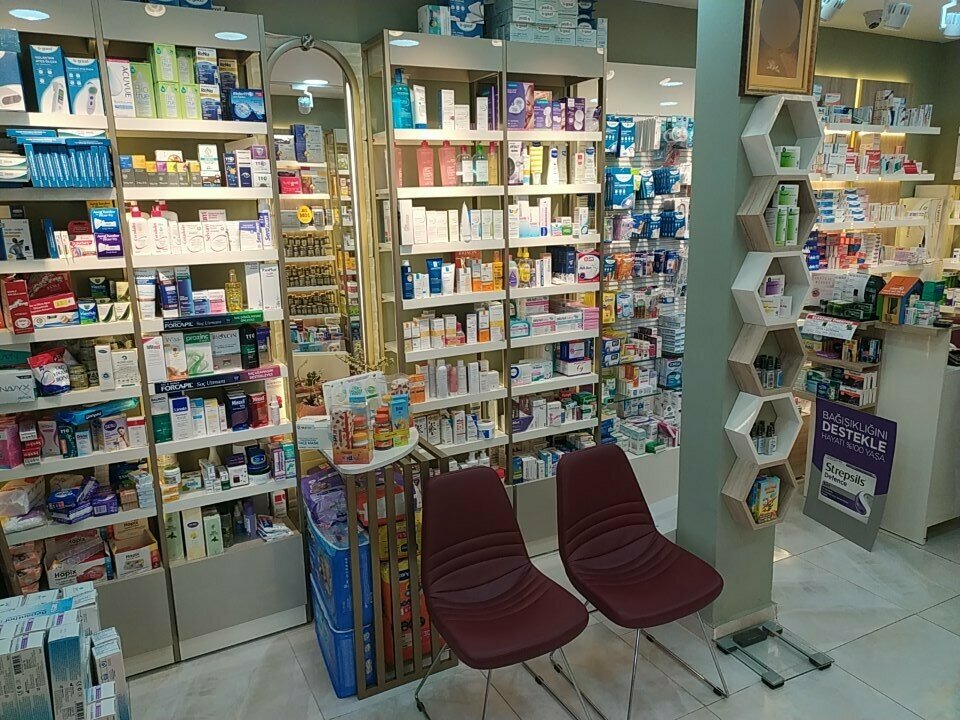 Eczaneler Balım Eczanesi, İstanbul, foto
