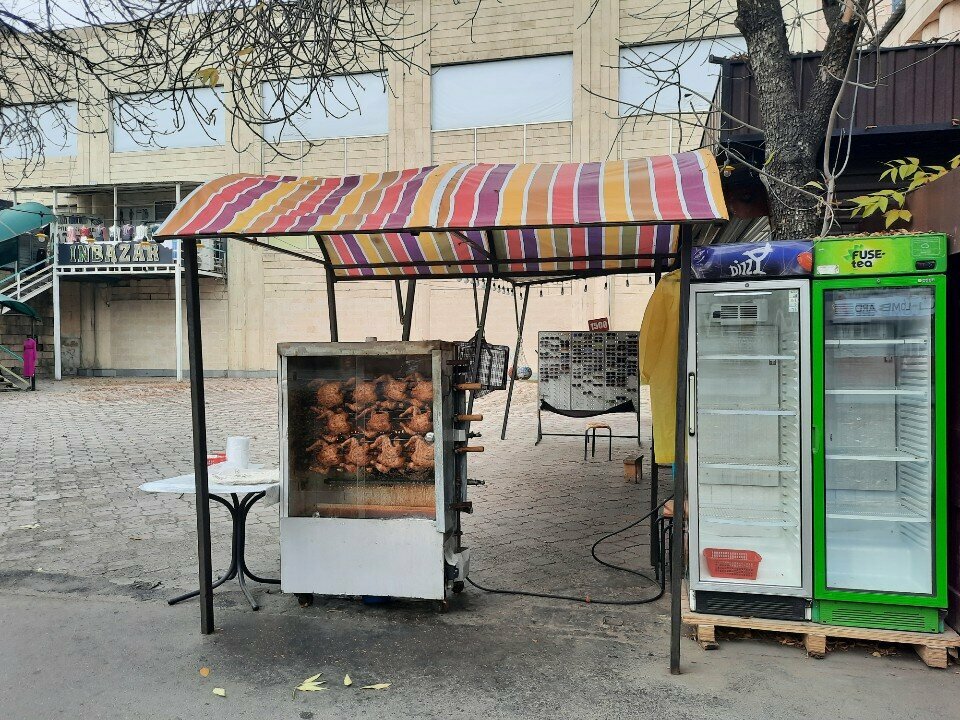 Fast food Grilled chickens, Almatı, foto